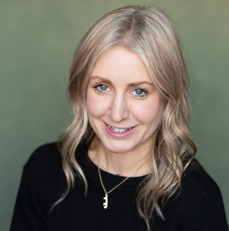 Learn to Ice Skate at Your Ally Pally