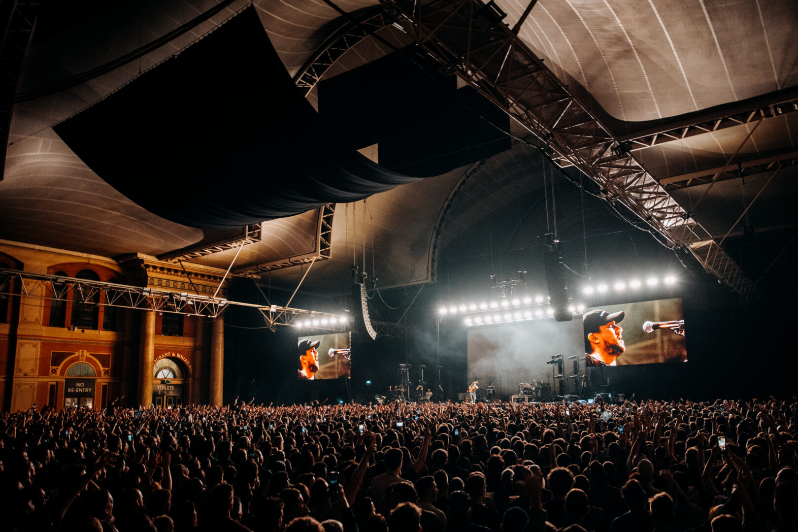 Jamie T is back in the game at Ally Pally - pictures, reactions and setlist